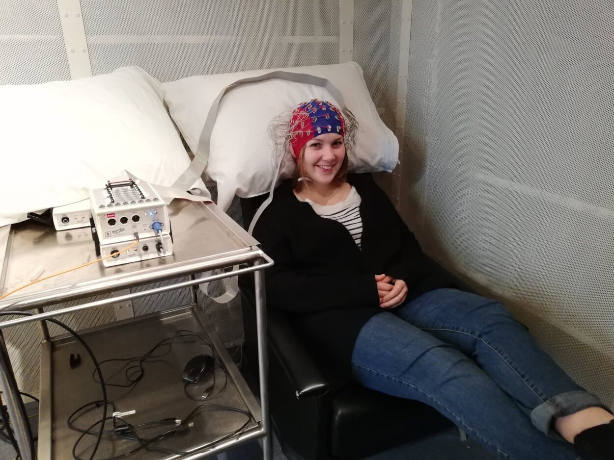 Spotlight on Young Researchers: Understanding how language manifests in ...